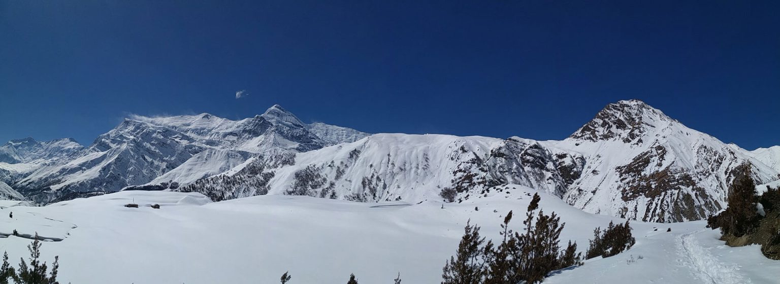 Annapurna Circuit Trek nyob rau lub Tsib Hlis: Yuav ua li cas ...