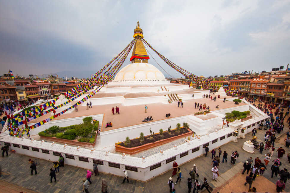 Ukwakhiwa kabusha kwe-Boudhanath Stupa: Kubuyiselwe Enkazimulweni